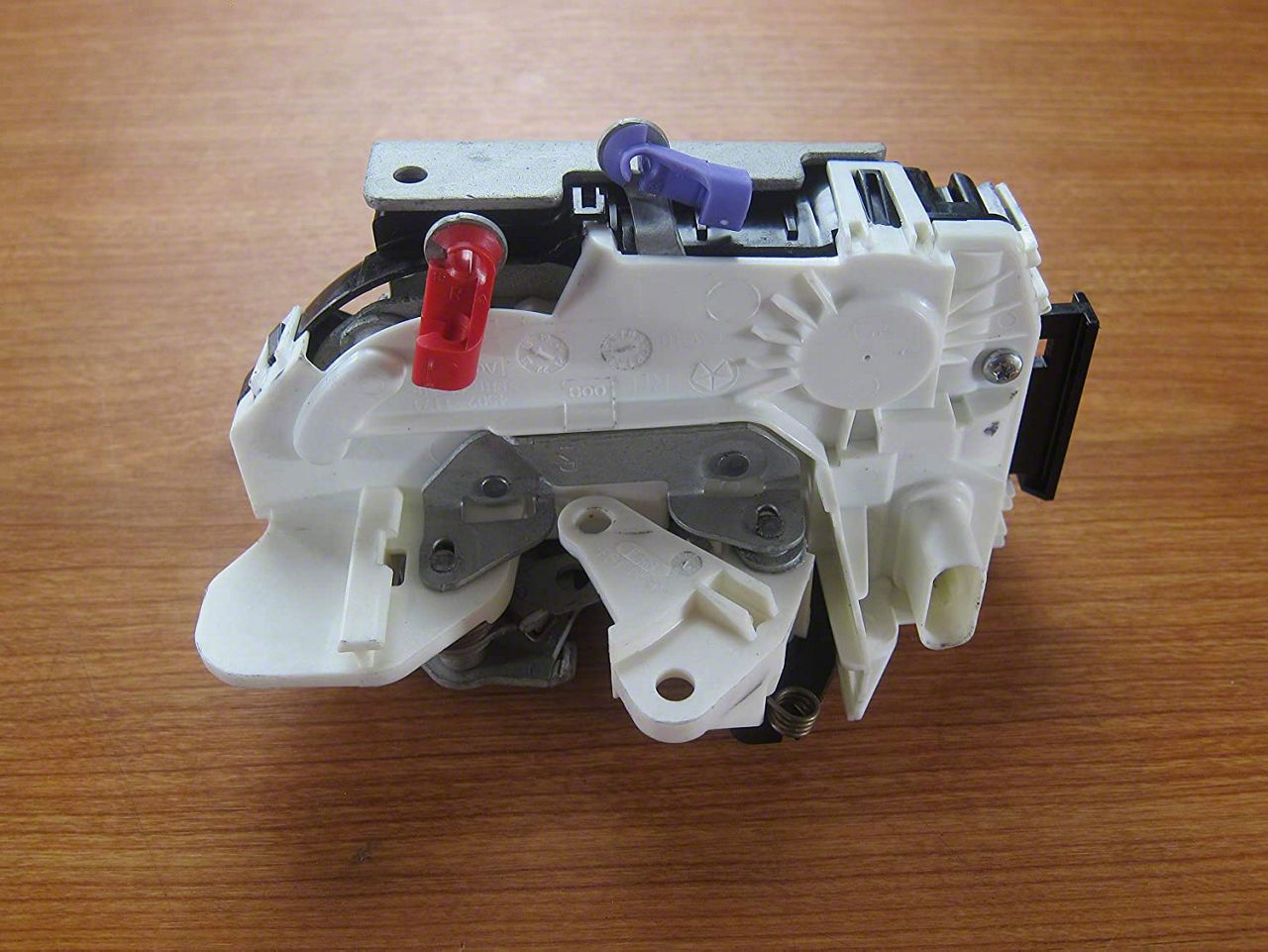 Mopar Jeep Wrangler Tailgate Latch with Power Lock 4589584AG (07-18 ...