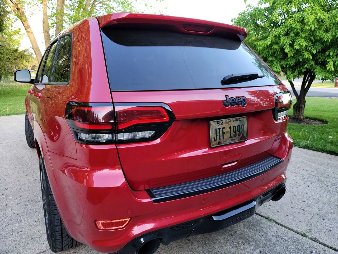 Jeep Grand Cherokee Tail Light Outline; Gloss Black (14-21 Jeep Grand ...