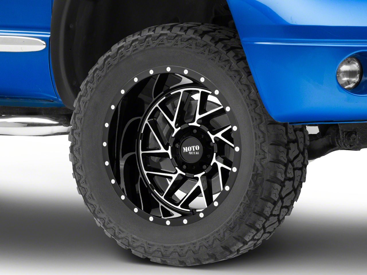 Moto Metal RAM 1500 MO985 Breakout Gloss Black Machined 5-Lug Wheel ...